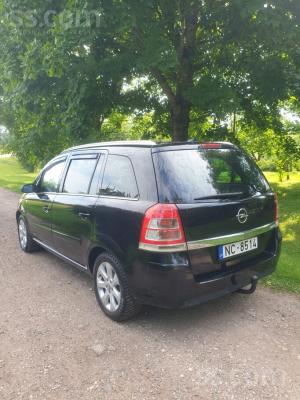 Melns Opel Zafira 2008 Rēzekne, ar dzinēja tilpumu 1.70 L un nobraukumu 365 tūkst. km par 1850 €, foto 6 vietnē AUTOMOTO.COM.LV