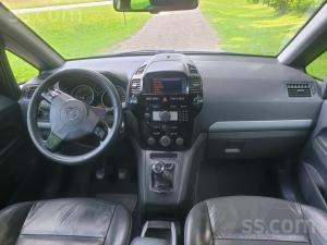 Melns Opel Zafira 2008 Rēzekne, ar dzinēja tilpumu 1.70 L un nobraukumu 365 tūkst. km par 1850 €, foto 8 vietnē AUTOMOTO.COM.LV