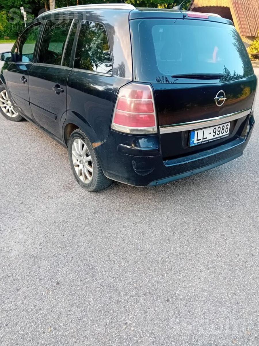 Melns Opel Zafira 2008 Jelgava, ar dzinēja tilpumu 1.90 L un nobraukumu 418 tūkst. km par 1350 €, foto 4 vietnē AUTOMOTO.COM.LV