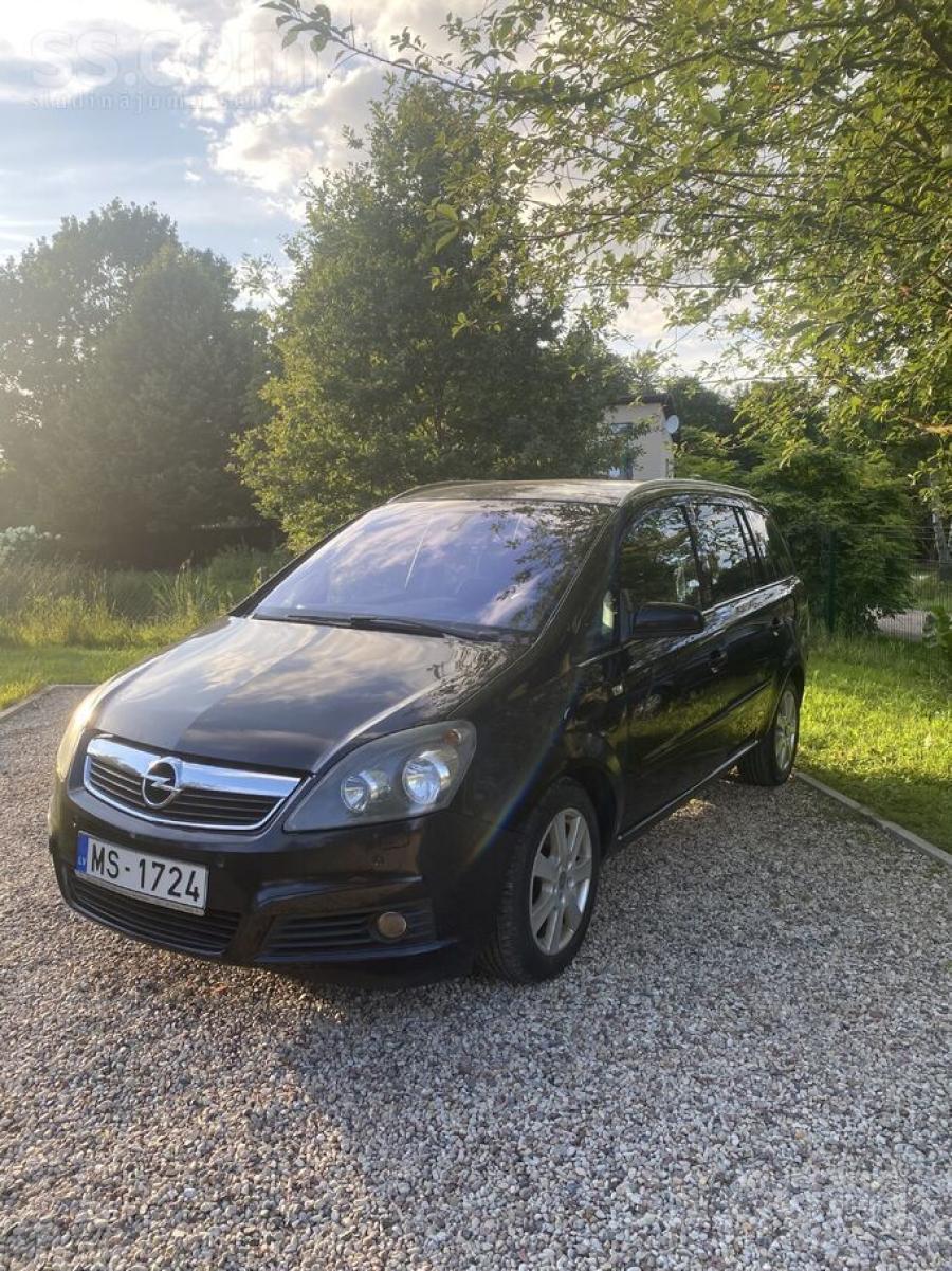 Melns Opel Zafira 2008 Tukums, ar dzinēja tilpumu 1.90 L un nobraukumu 267 tūkst. km par 2000 €, foto 1 vietnē AUTOMOTO.COM.LV