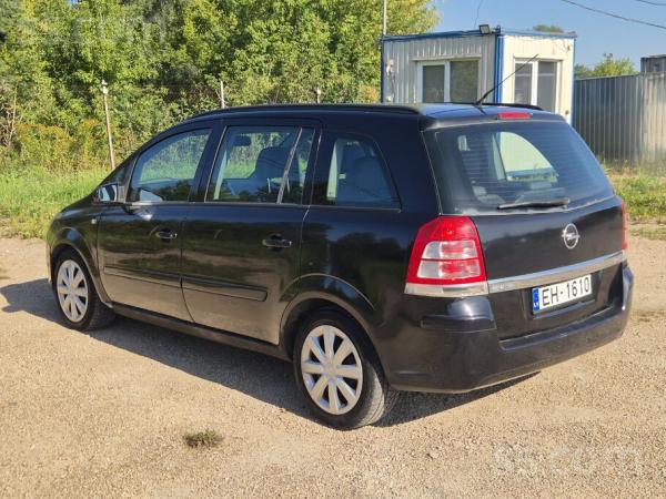 Black Opel Zafira 2008 in Riga, with an engine capacity of 1.90 L and mileage of 265 thousand km for 1850 €, photo 5 on AUTOMOTO.COM.LV