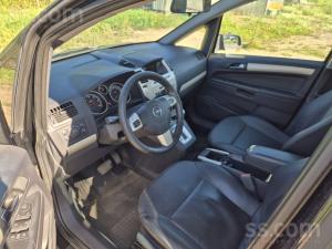 Black Opel Zafira 2008 in Riga, with an engine capacity of 1.90 L and mileage of 265 thousand km for 1850 €, photo 7 on AUTOMOTO.COM.LV
