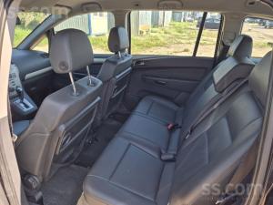 Black Opel Zafira 2008 in Riga, with an engine capacity of 1.90 L and mileage of 265 thousand km for 1850 €, photo 8 on AUTOMOTO.COM.LV