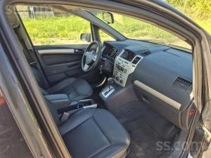 Black Opel Zafira 2008 in Riga, with an engine capacity of 1.90 L and mileage of 265 thousand km for 1850 €, photo 10 on AUTOMOTO.COM.LV