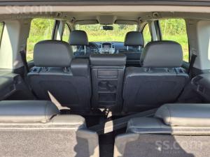 Black Opel Zafira 2008 in Riga, with an engine capacity of 1.90 L and mileage of 265 thousand km for 1850 €, photo 12 on AUTOMOTO.COM.LV