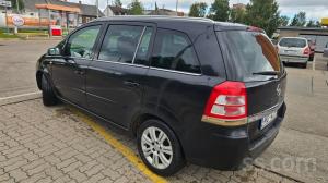 Black Opel Zafira 2008 in Daugavpils, with an engine capacity of 1.90 L and mileage of 325 thousand km for 1450 €, photo 3 on AUTOMOTO.COM.LV
