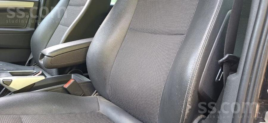 Black Opel Zafira 2008 in Daugavpils, with an engine capacity of 1.90 L and mileage of 325 thousand km for 1450 €, photo 14 on AUTOMOTO.COM.LV