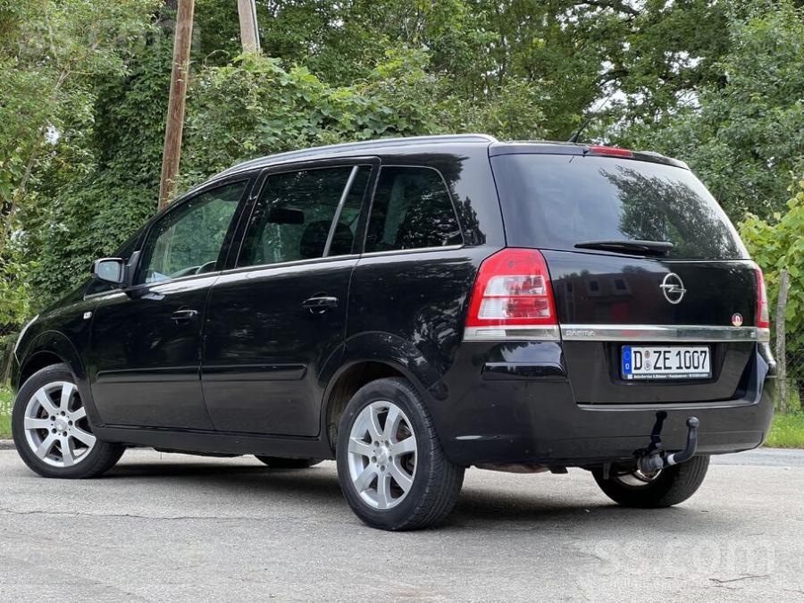 Melns Opel Zafira 2009 Jelgava, ar dzinēja tilpumu 1.80 L un nobraukumu 182 tūkst. km par 3500 €, foto 4 vietnē AUTOMOTO.COM.LV