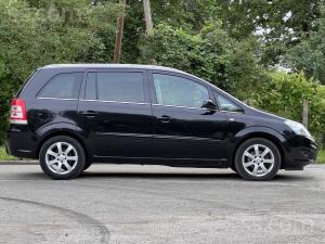 Melns Opel Zafira 2009 Jelgava, ar dzinēja tilpumu 1.80 L un nobraukumu 182 tūkst. km par 3500 €, foto 5 vietnē AUTOMOTO.COM.LV