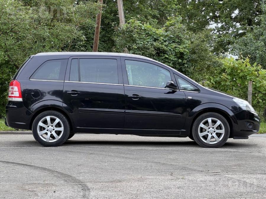 Melns Opel Zafira 2009 Jelgava, ar dzinēja tilpumu 1.80 L un nobraukumu 182 tūkst. km par 3500 €, foto 5 vietnē AUTOMOTO.COM.LV