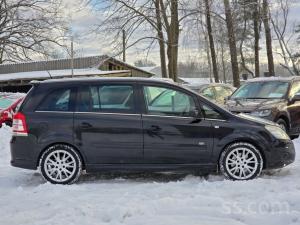 Melns Opel Zafira 2009 Liepāja, ar dzinēja tilpumu 1.90 L un nobraukumu 290 tūkst. km par 3700 €, foto 5 vietnē AUTOMOTO.COM.LV