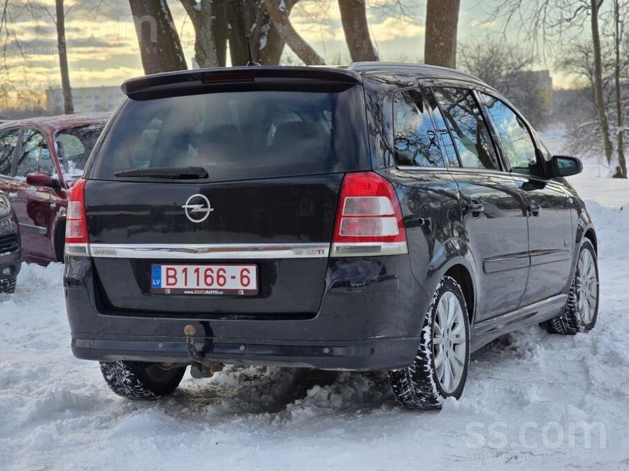 Melns Opel Zafira 2009 Liepāja, ar dzinēja tilpumu 1.90 L un nobraukumu 290 tūkst. km par 3700 €, foto 7 vietnē AUTOMOTO.COM.LV