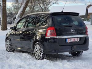 Melns Opel Zafira 2009 Liepāja, ar dzinēja tilpumu 1.90 L un nobraukumu 290 tūkst. km par 3700 €, foto 9 vietnē AUTOMOTO.COM.LV