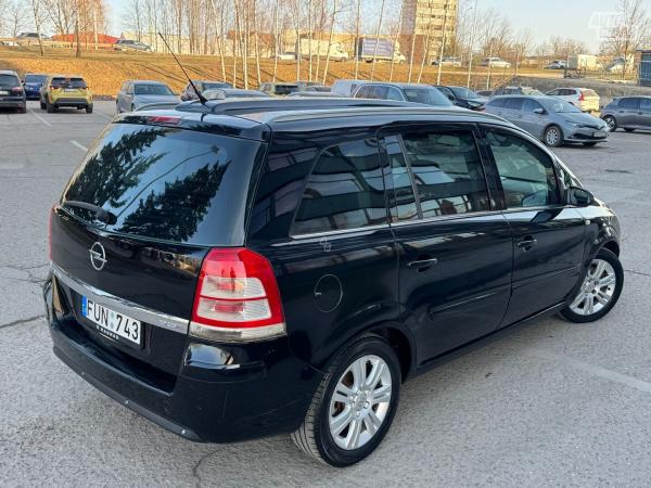 Melns Opel Zafira 2009 Kauņa, ar dzinēja tilpumu 1.90 L un nobraukumu 340 tūkst. km par 2100 €, foto 6 vietnē AUTOMOTO.COM.LV