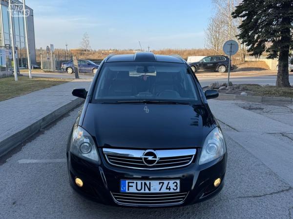 Melns Opel Zafira 2009 Kauņa, ar dzinēja tilpumu 1.90 L un nobraukumu 340 tūkst. km par 2100 €, foto 7 vietnē AUTOMOTO.COM.LV