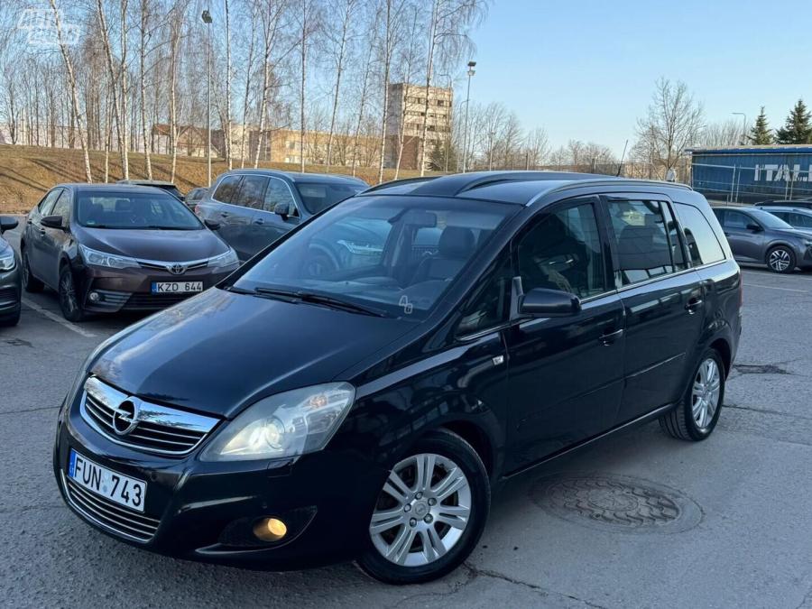 Melns Opel Zafira 2009 Kauņa, ar dzinēja tilpumu 1.90 L un nobraukumu 349 tūkst. km par 2000 €, foto 1 vietnē AUTOMOTO.COM.LV