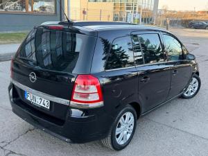 Melns Opel Zafira 2009 Kauņa, ar dzinēja tilpumu 1.90 L un nobraukumu 349 tūkst. km par 2000 €, foto 2 vietnē AUTOMOTO.COM.LV