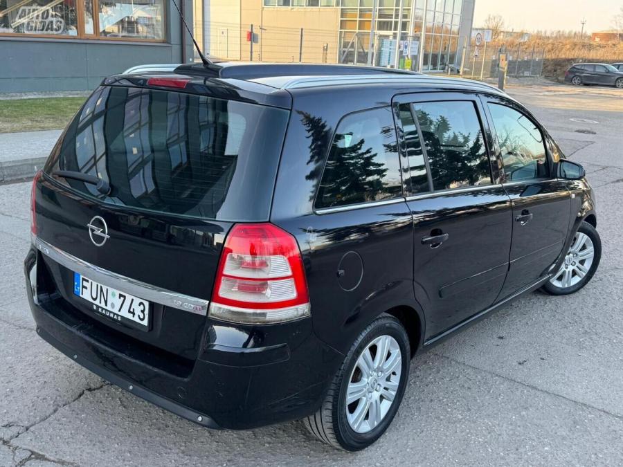 Melns Opel Zafira 2009 Kauņa, ar dzinēja tilpumu 1.90 L un nobraukumu 349 tūkst. km par 2000 €, foto 2 vietnē AUTOMOTO.COM.LV