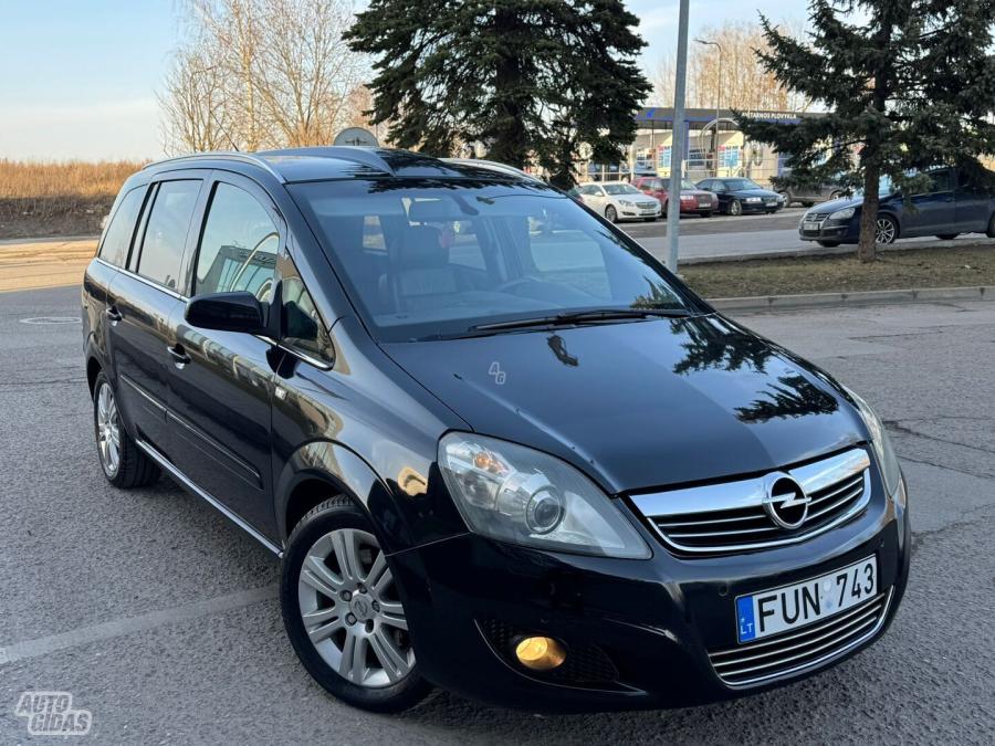 Melns Opel Zafira 2009 Kauņa, ar dzinēja tilpumu 1.90 L un nobraukumu 349 tūkst. km par 2000 €, foto 4 vietnē AUTOMOTO.COM.LV