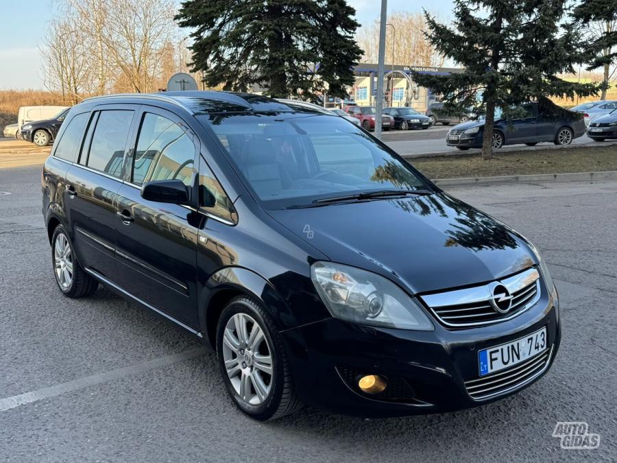 Melns Opel Zafira 2009 Kauņa, ar dzinēja tilpumu 1.90 L un nobraukumu 349 tūkst. km par 2000 €, foto 8 vietnē AUTOMOTO.COM.LV