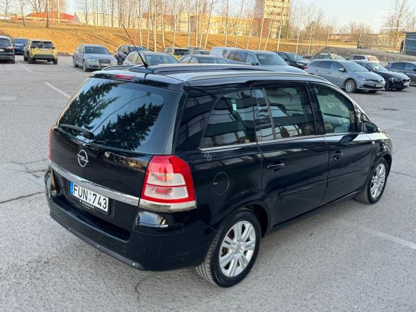 Melns Opel Zafira 2009 Kauņa, ar dzinēja tilpumu 1.90 L un nobraukumu 349 tūkst. km par 2000 €, foto 9 vietnē AUTOMOTO.COM.LV