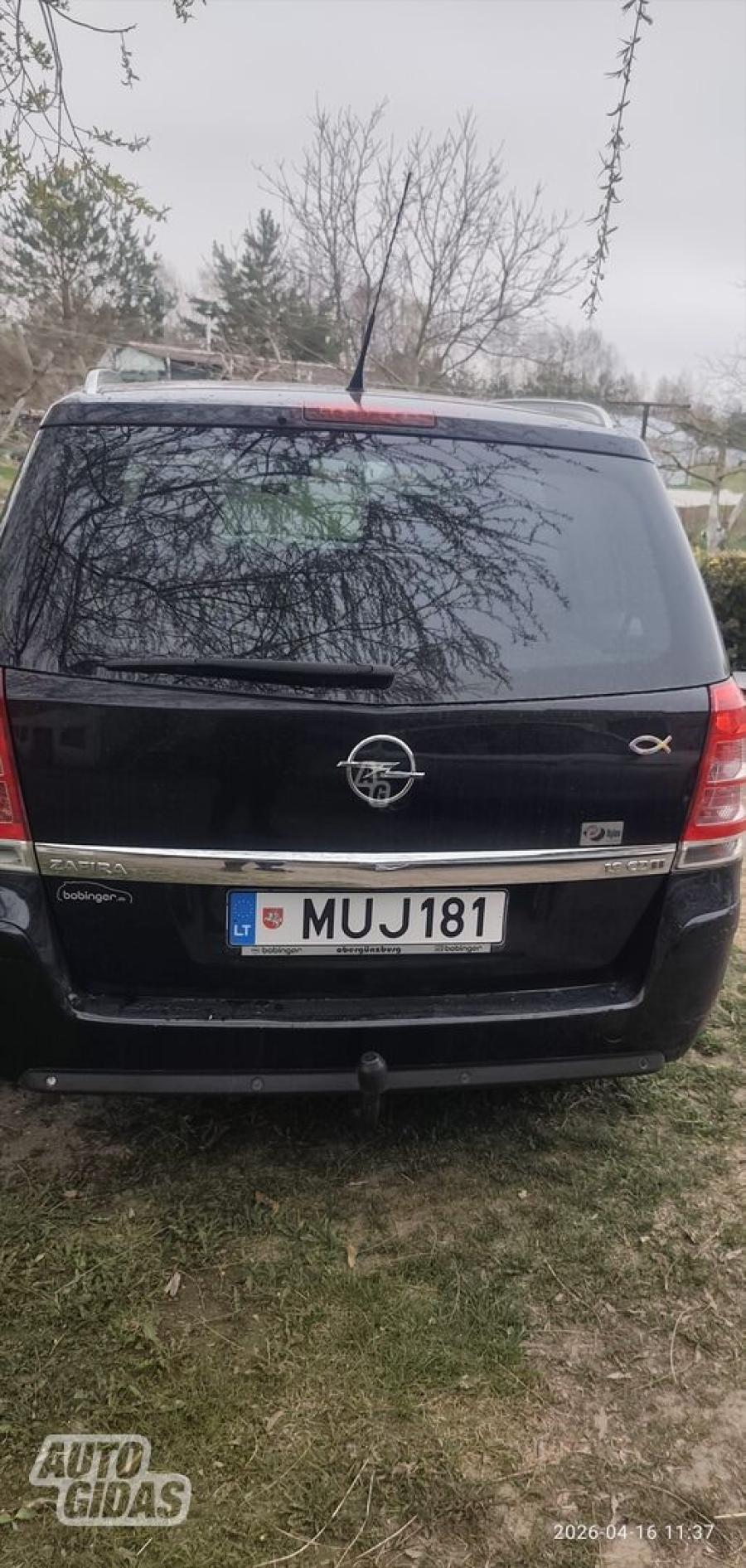 Black Opel Zafira 2009 in Marijampole, with an engine capacity of 1.90 L and mileage of 279 thousand km for 2100 €, photo 3 on AUTOMOTO.COM.LV