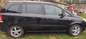 Black Opel Zafira 2009 in Marijampole, with an engine capacity of 1.90 L and mileage of 279 thousand km for 2100 €, photo 6 on AUTOMOTO.COM.LV