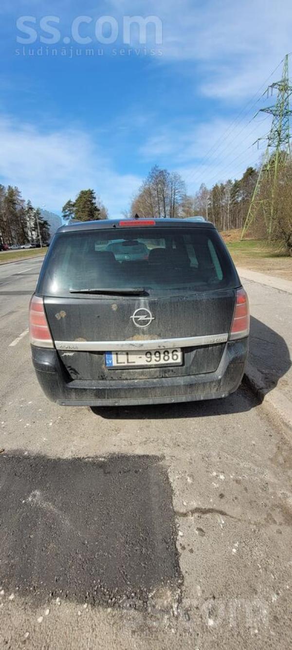 Черный Опель Зафира 2009 в Рига, объемом двигателя 1.90 л и пробегом 418 тыс. км за 550 €, фото 2 на AUTOMOTO.COM.LV