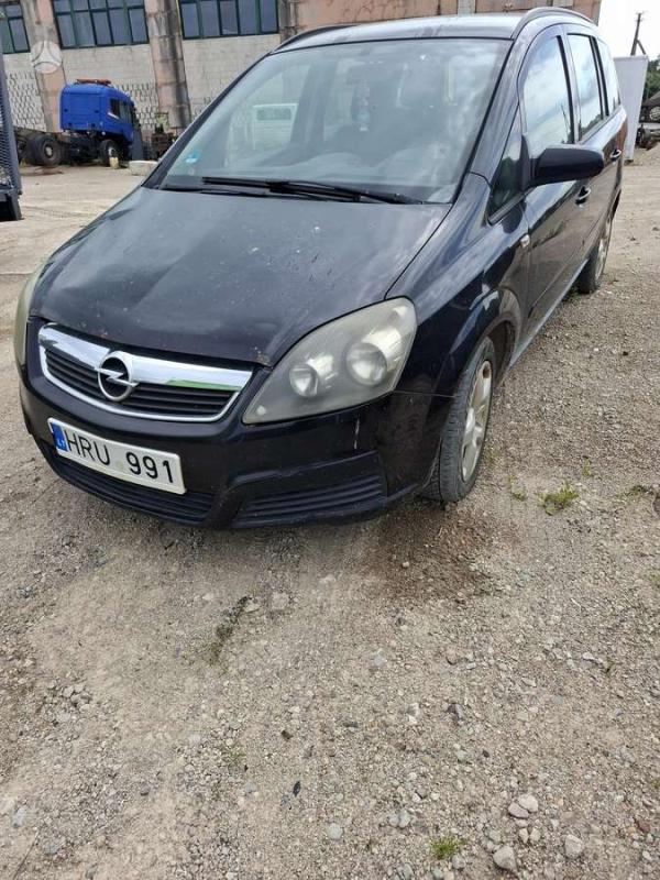 Black Opel Zafira 2009 in Klaipeda, with an engine capacity of 1.90 L and mileage of 215 thousand km for 1950 €, photo 2 on AUTOMOTO.COM.LV