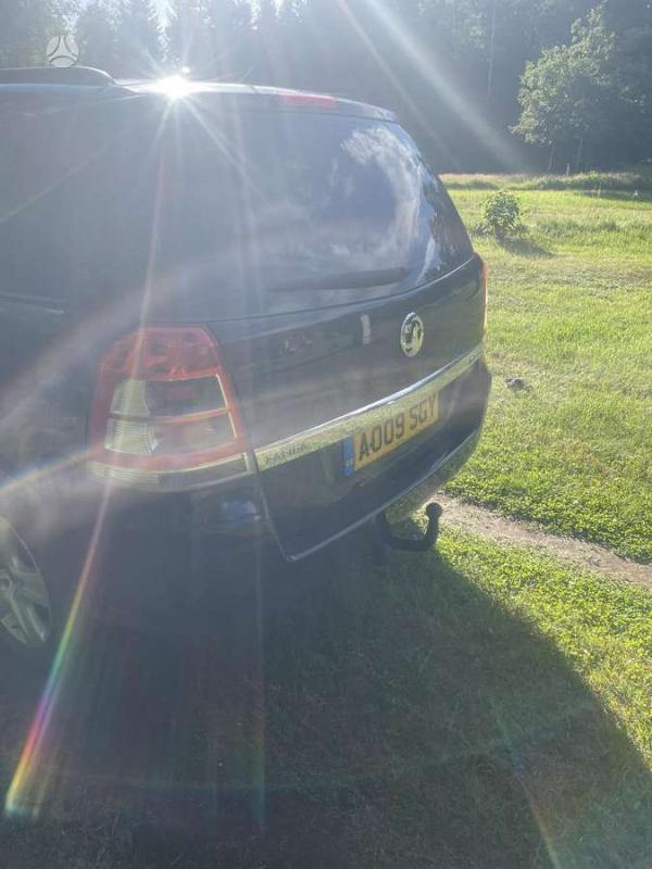 Melns Opel Zafira 2009 Varėna, ar dzinēja tilpumu 1.90 L un nobraukumu 150 tūkst. km par 2600 €, foto 3 vietnē AUTOMOTO.COM.LV