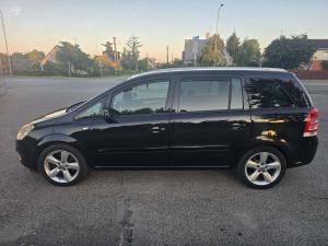 Melns Opel Zafira 2009 Marijampole, ar dzinēja tilpumu 1.69 L un nobraukumu 263 tūkst. km par 2850 €, foto 4 vietnē AUTOMOTO.COM.LV