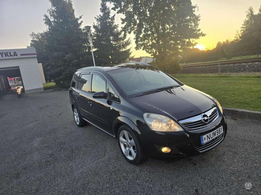 Melns Opel Zafira 2009 Marijampole, ar dzinēja tilpumu 1.69 L un nobraukumu 263 tūkst. km par 2850 €, foto 5 vietnē AUTOMOTO.COM.LV