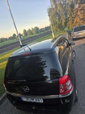 Melns Opel Zafira 2009 Marijampole, ar dzinēja tilpumu 1.69 L un nobraukumu 263 tūkst. km par 2850 €, foto 7 vietnē AUTOMOTO.COM.LV