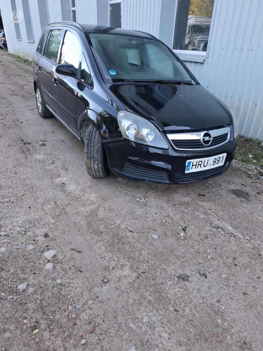 Black Opel Zafira 2009 in Klaipeda, with an engine capacity of 1.91 L and mileage of 255 thousand km for 1840 €, photo 1 on AUTOMOTO.COM.LV