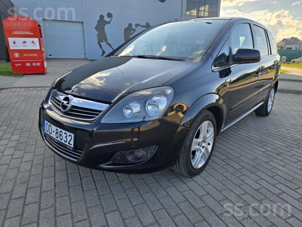 Black Opel Zafira 2010 in Riga, with an engine capacity of 1.70 L and mileage of 345 thousand km for 3000 €, photo 1 on AUTOMOTO.COM.LV
