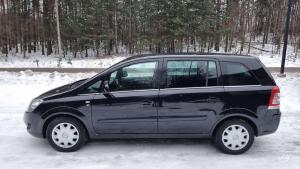 Black Opel Zafira 2010 in Vilnius, with an engine capacity of 1.80 L and mileage of 160 thousand km for 2600 €, photo 4 on AUTOMOTO.COM.LV