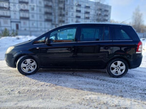 Melns Opel Zafira 2010 Jēkabpils, ar dzinēja tilpumu 1.90 L un nobraukumu 218 tūkst. km par 3100 €, foto 3 vietnē AUTOMOTO.COM.LV