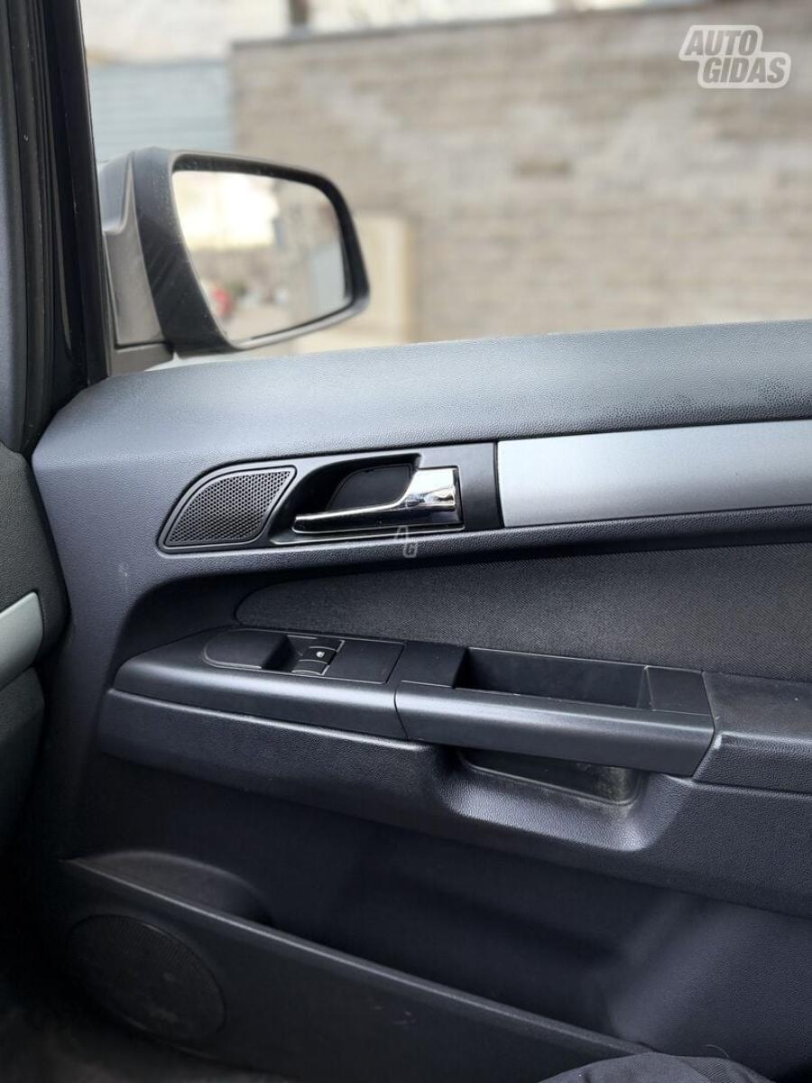 Черный Опель Зафира 2010 в Каунас, объемом двигателя 1.70 л и пробегом 262 тыс. км за 1450 €, фото 18 на AUTOMOTO.COM.LV