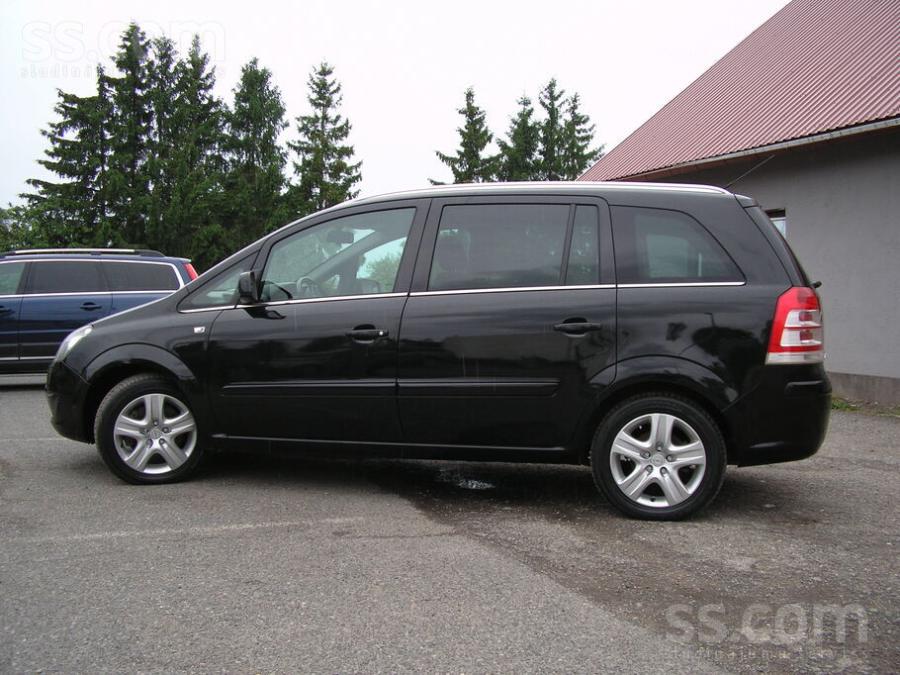 Melns Opel Zafira 2010 Rīga, ar dzinēja tilpumu 1.70 L un nobraukumu 192 tūkst. km par 2450 €, foto 5 vietnē AUTOMOTO.COM.LV