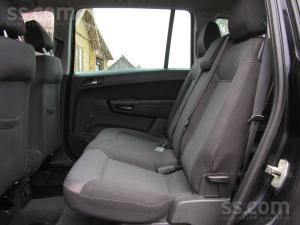Melns Opel Zafira 2010 Rīga, ar dzinēja tilpumu 1.70 L un nobraukumu 192 tūkst. km par 2450 €, foto 11 vietnē AUTOMOTO.COM.LV
