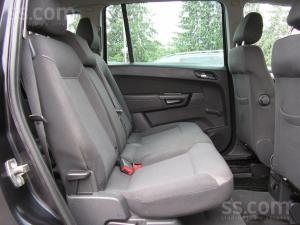 Melns Opel Zafira 2010 Rīga, ar dzinēja tilpumu 1.70 L un nobraukumu 192 tūkst. km par 2450 €, foto 13 vietnē AUTOMOTO.COM.LV