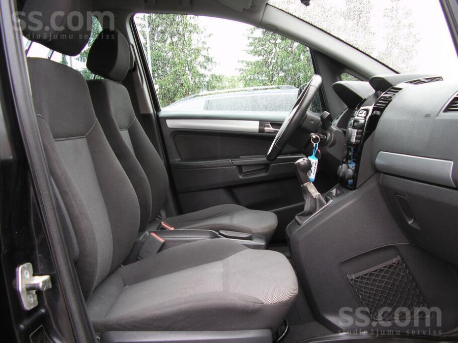Melns Opel Zafira 2010 Rīga, ar dzinēja tilpumu 1.70 L un nobraukumu 192 tūkst. km par 2450 €, foto 14 vietnē AUTOMOTO.COM.LV