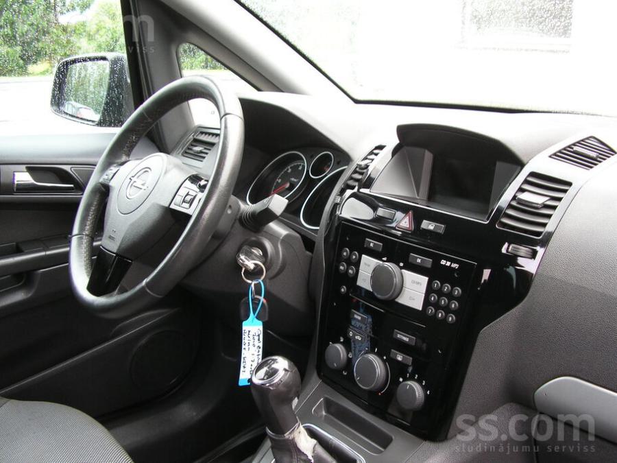 Melns Opel Zafira 2010 Rīga, ar dzinēja tilpumu 1.70 L un nobraukumu 192 tūkst. km par 2450 €, foto 15 vietnē AUTOMOTO.COM.LV