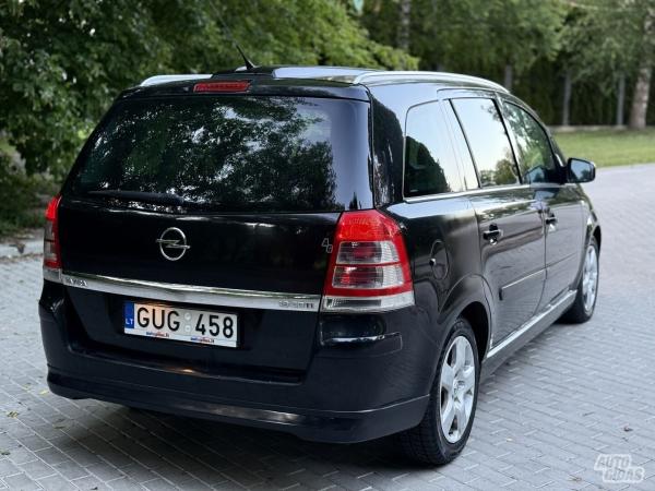 Black Opel Zafira 2010 in Vilnius, with an engine capacity of 1.90 L and mileage of 289 thousand km for 1850 €, photo 4 on AUTOMOTO.COM.LV