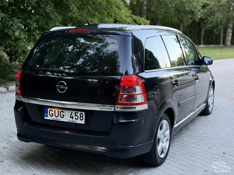 Black Opel Zafira 2010 in Vilnius, with an engine capacity of 1.90 L and mileage of 289 thousand km for 1850 €, photo 5 on AUTOMOTO.COM.LV