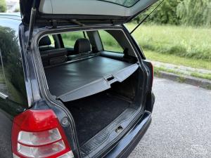 Black Opel Zafira 2010 in Vilnius, with an engine capacity of 1.90 L and mileage of 289 thousand km for 1850 €, photo 14 on AUTOMOTO.COM.LV