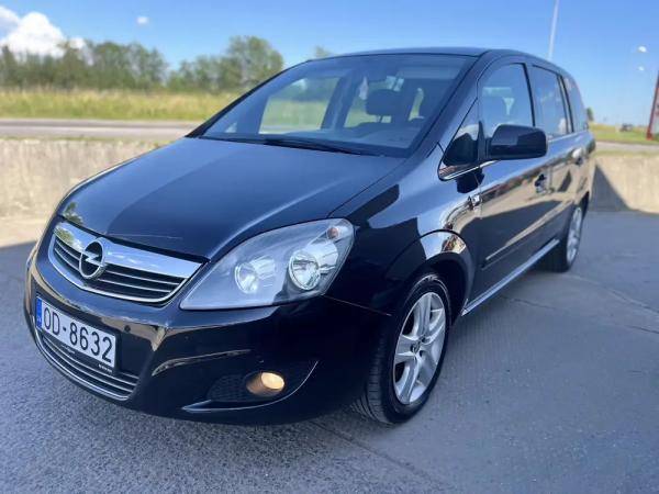 Black Opel Zafira 2010 in Jekabpils, with an engine capacity of 1.70 L and mileage of 347 thousand km for 3400 €, photo 3 on AUTOMOTO.COM.LV