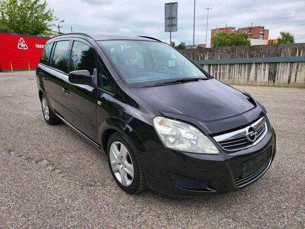 Black Opel Zafira 2010 in Alytus, with an engine capacity of 1.69 L and mileage of 240 thousand km for 2990 €, photo 1 on AUTOMOTO.COM.LV