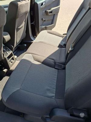 Black Opel Zafira 2010 in Marijampole, with an engine capacity of 1.60 L and mileage of 234 thousand km for 2200 €, photo 7 on AUTOMOTO.COM.LV