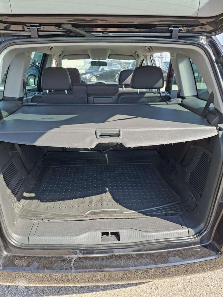 Black Opel Zafira 2010 in Marijampole, with an engine capacity of 1.60 L and mileage of 234 thousand km for 2200 €, photo 9 on AUTOMOTO.COM.LV